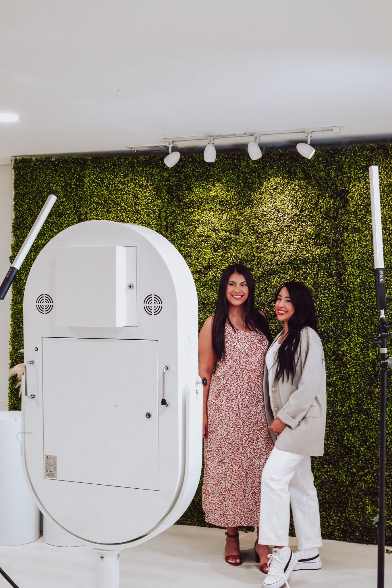 Mbech Photobooths - Photobooth Rental