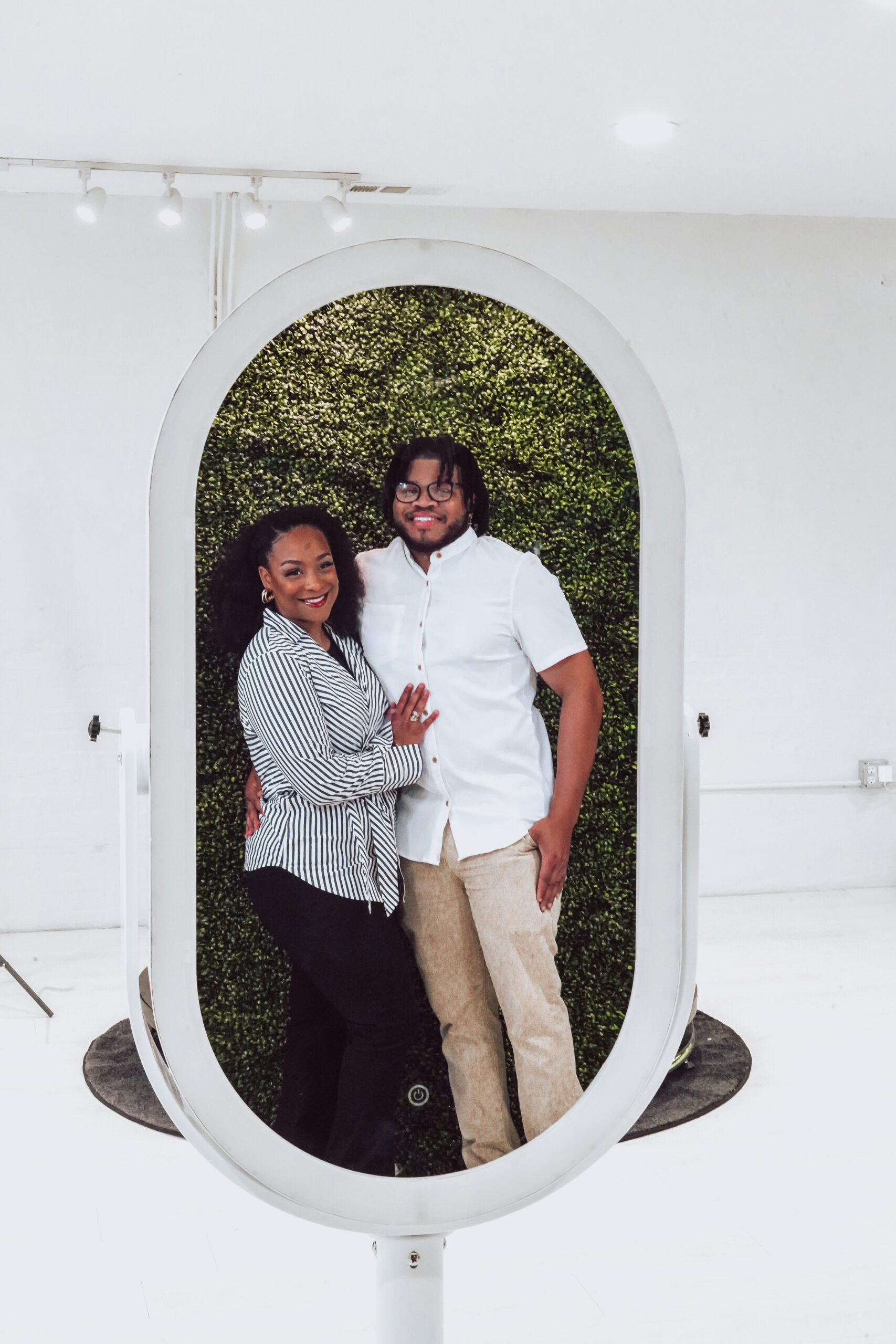 Mbech Photobooths - Photobooth Rental