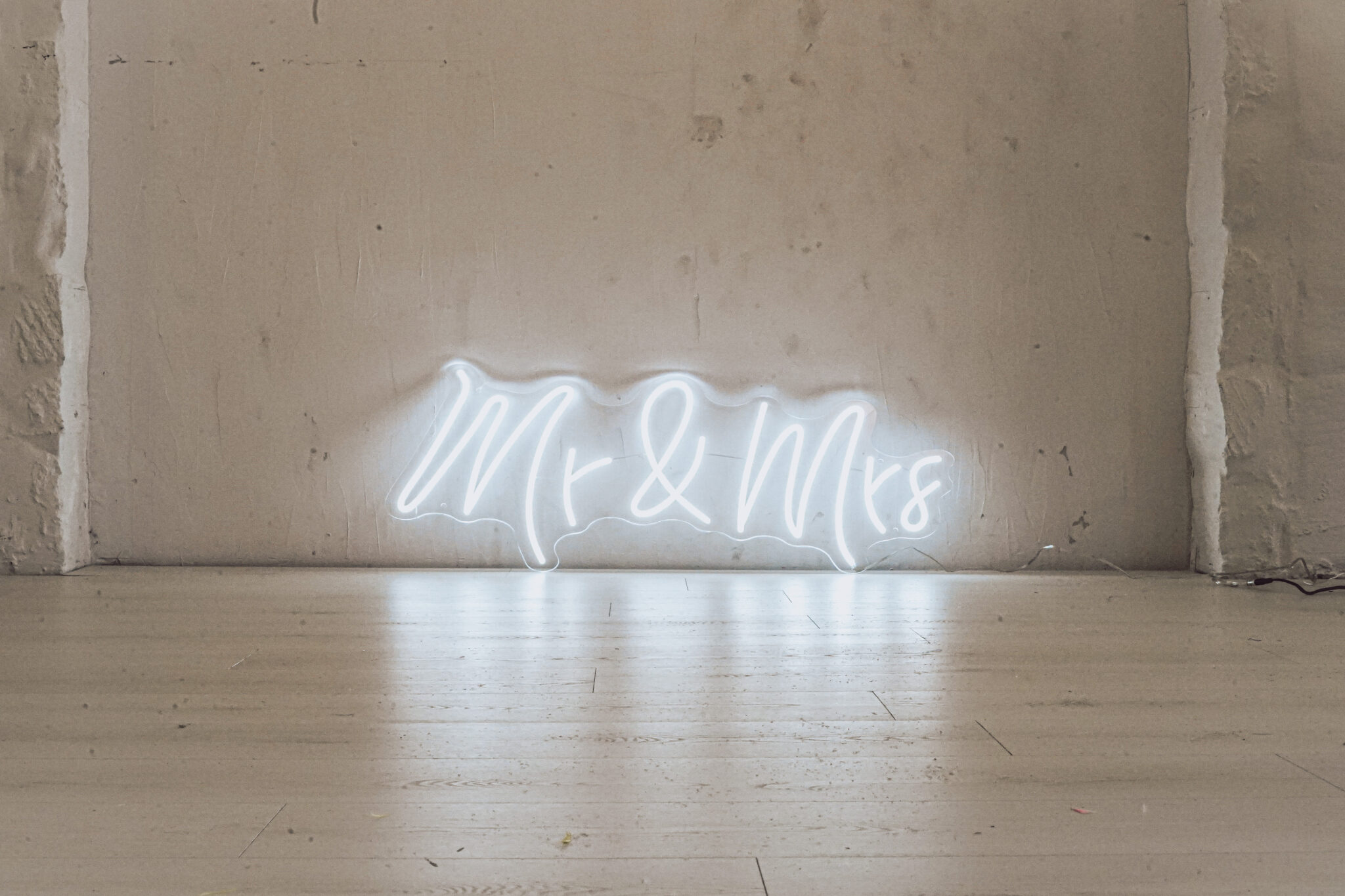 Glam Booth - Mbech Photobooths